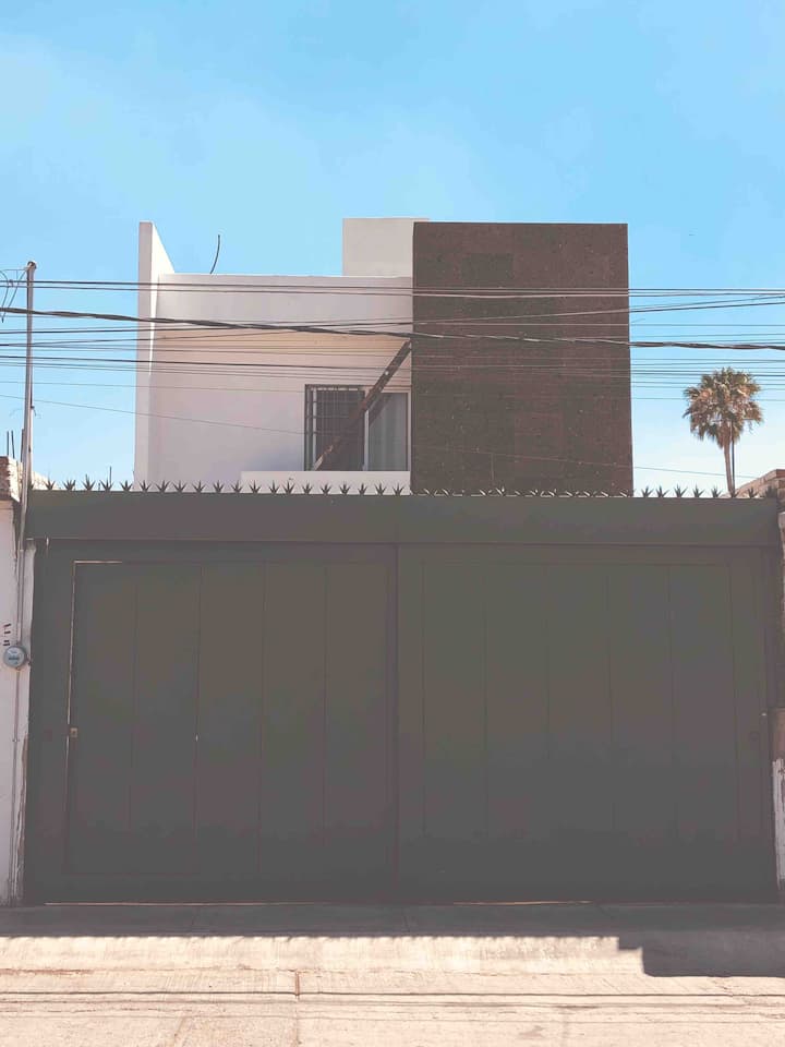 Casa Céntrica Cómoda A 5m Del Centro De La Ciudad - 阿瓜斯卡連安特