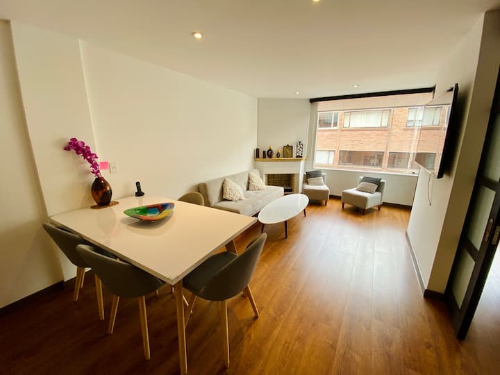 Elegant 2 Bedroom Apartment In Santa Barbara - Bogotá
