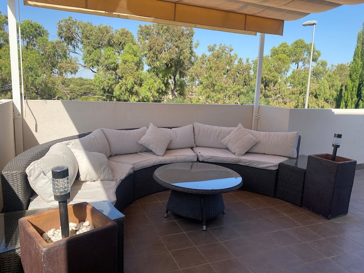 Detached Villa In Mil Palmeras - Poole