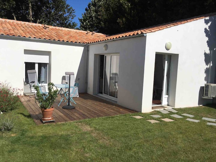 Jolie Maison Quartier Proche Vieux Port Et Gare - La Rochelle