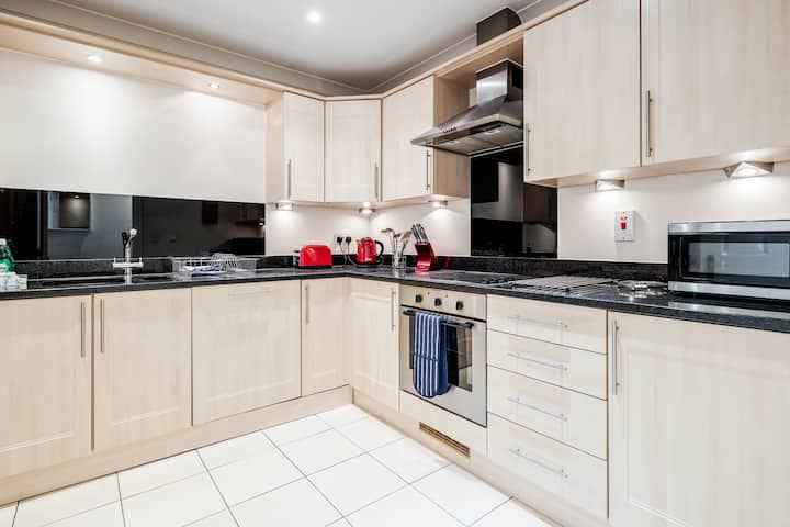 Roomspace Apartments -Royal Swan Quarter - Dorking