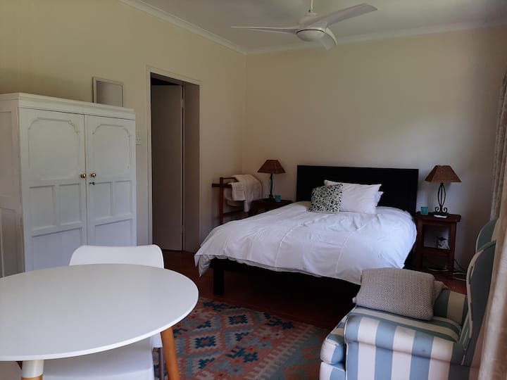 Pinks' Place - Garden Cottage. - Randburg