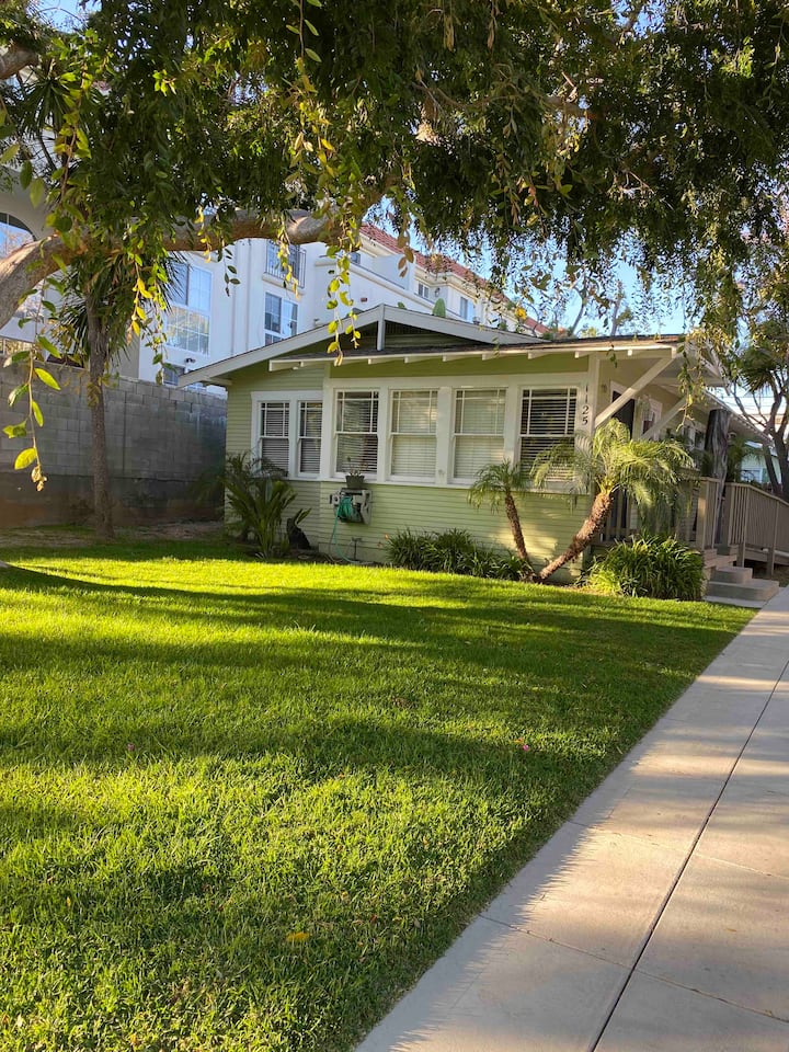 1920's Charm In Santa Monica - Santa Monica, CA