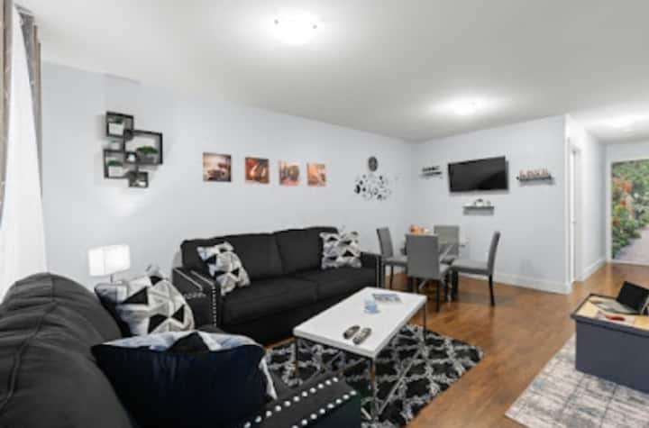 Welcome To Our Two Bedroom Suite In Sunrise Ridge - Surrey