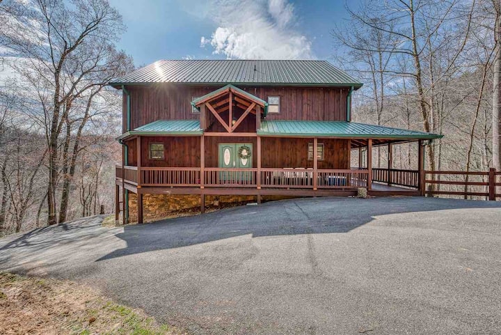 Elk River Mountain Cabin Watauga Lake, Hot Tub - Roan Mountain, TN