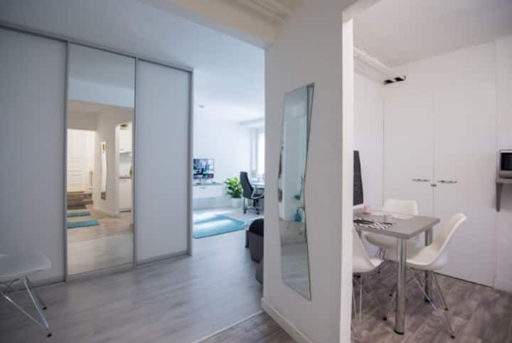 Homelike Apartment In Central Location - Bratislava