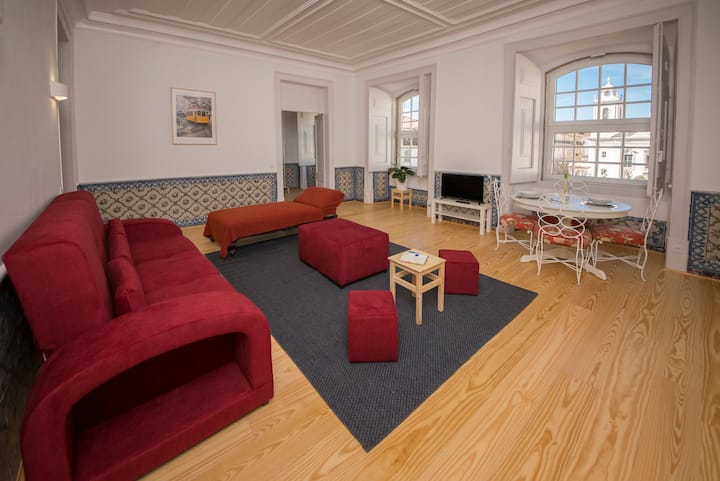 Luxurious Cais Do Sodré: 4 Bedrooms With View - Lisbon