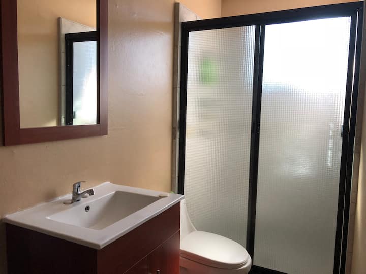 House With Parking - Santa Ana