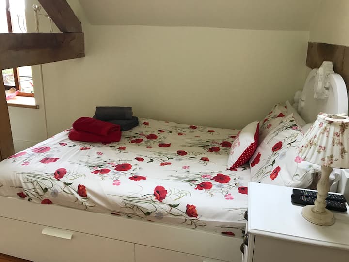 Cosy Family Bedroom And Bathroom - 브리스톨