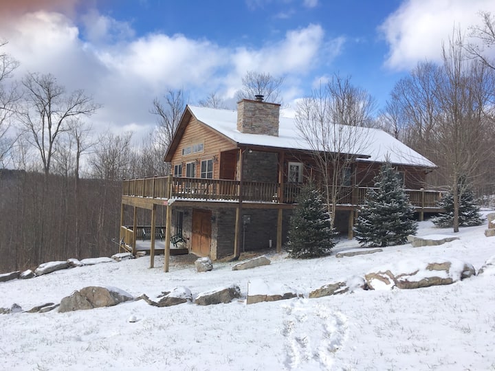 Log Cabin Overlooking The Yough River Valley - Deep Creek Lake, MD