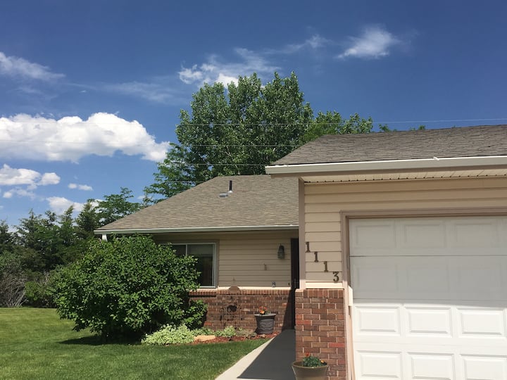 Terrific Townhome-long Term Rates Available - Cheyenne, WY