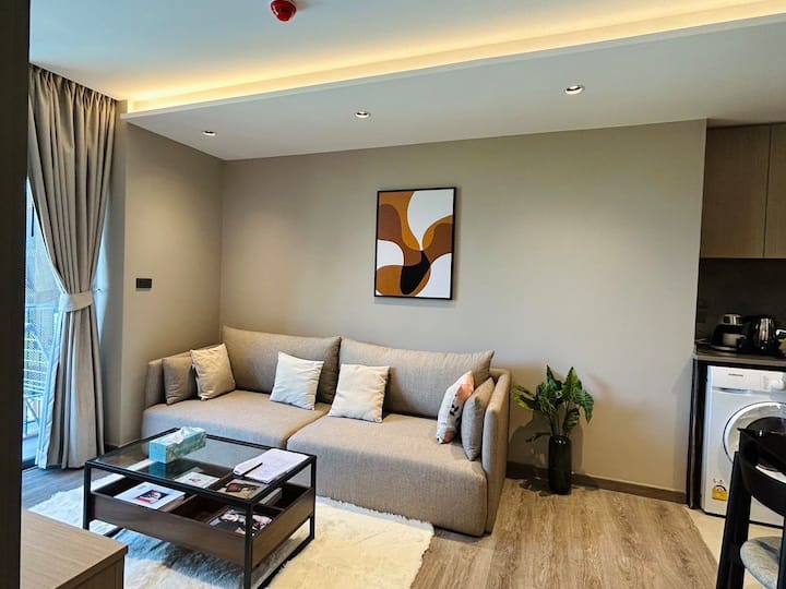•2 Bedrooms/pool/sukhumvit/bts Ekkamai/bars - Bangkok