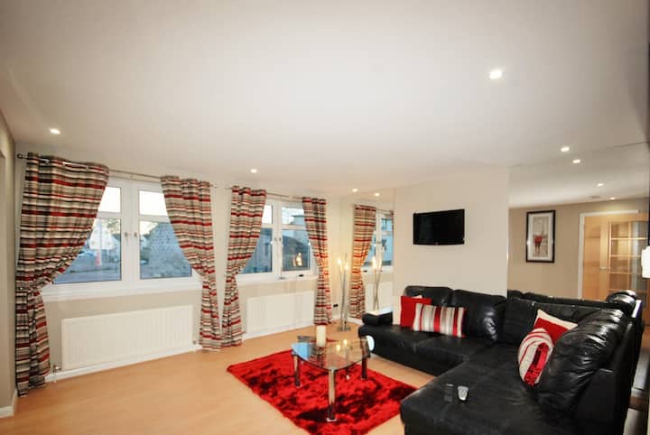 Epi Aberdeen - 3 Bed En-suite Grandholm Crescent - Aberdeen