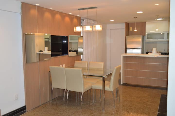 Beira Mar Meireles, Flat 2 Suítes, Sala E Cozinha. - Fortaleza