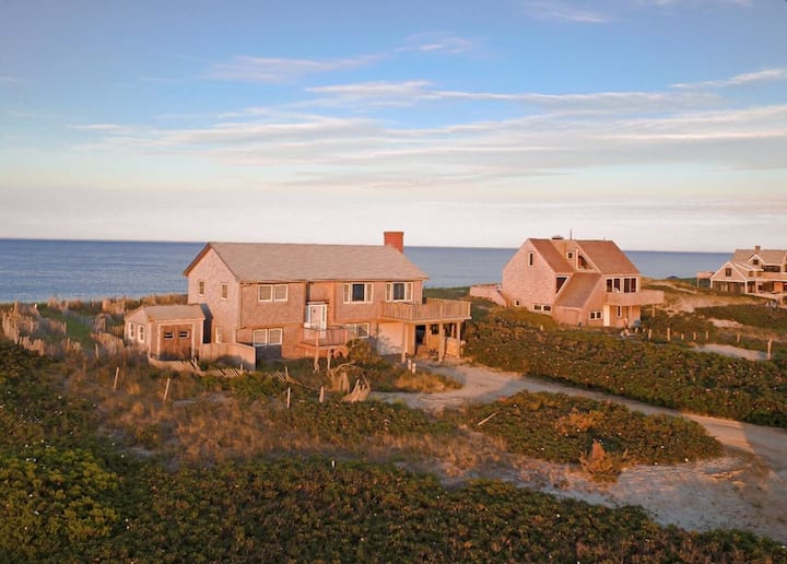 Wauwinet Beach House Front&back Yard Ocean Access! - Nantucket, MA