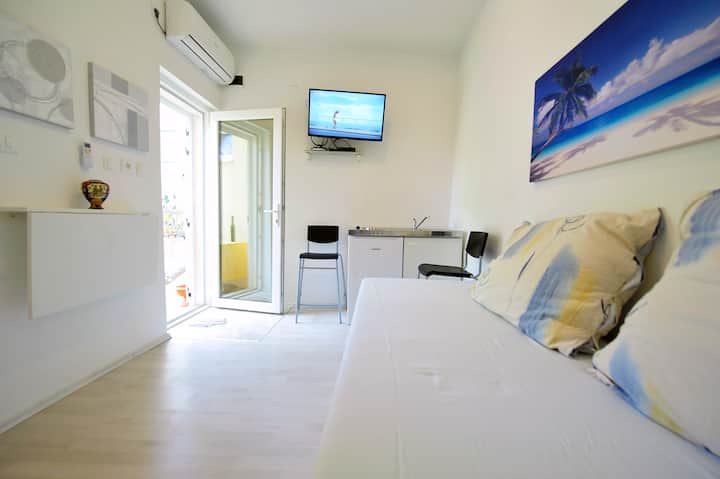Modern Old Town Apartment - Split