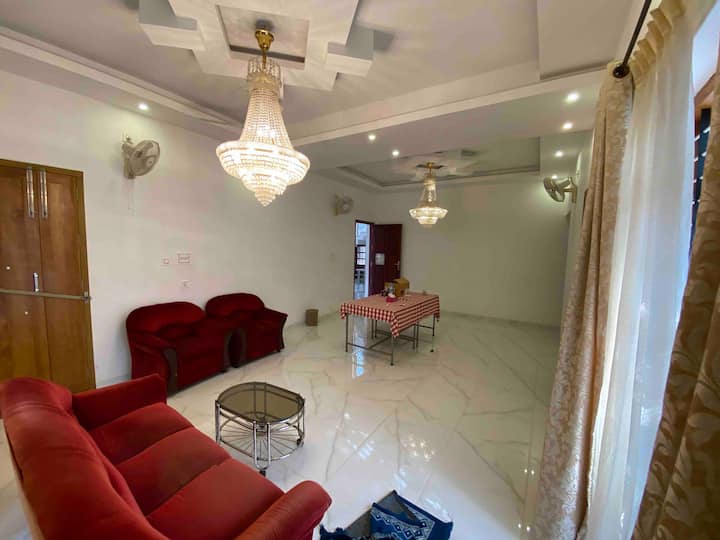 King Bedroom In Modern White Villa. Near Ashtamudi - Kollam