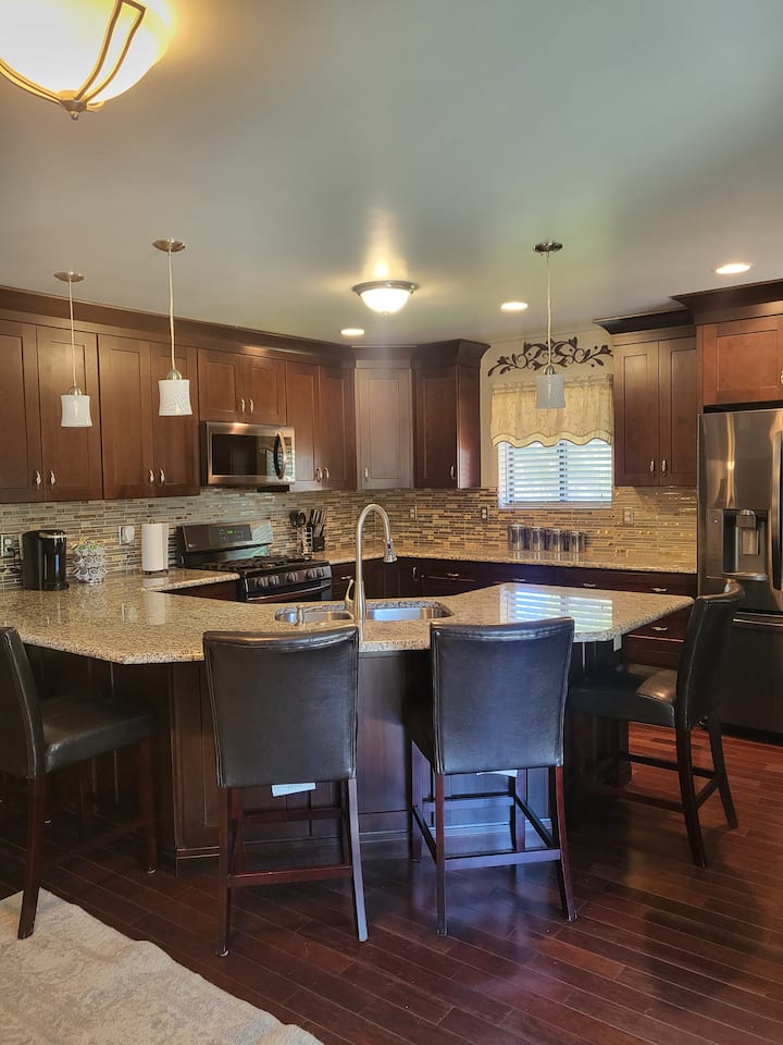 3br Home With Hot Tub, Minutes To Denver & Boulder - Westminster, CO