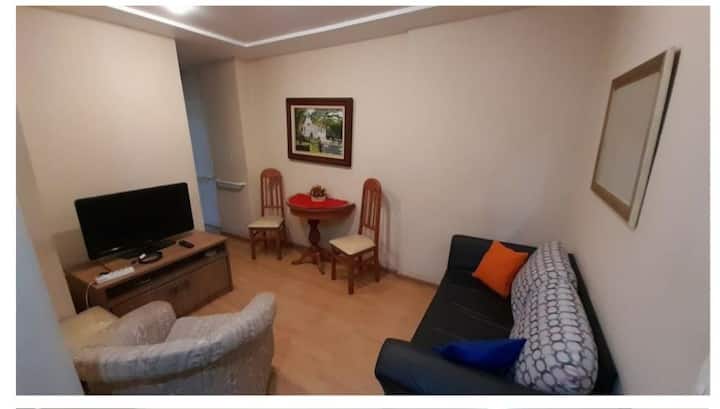 Apartamento Na Quadra Da Praia De Copacabana. - Copacabana