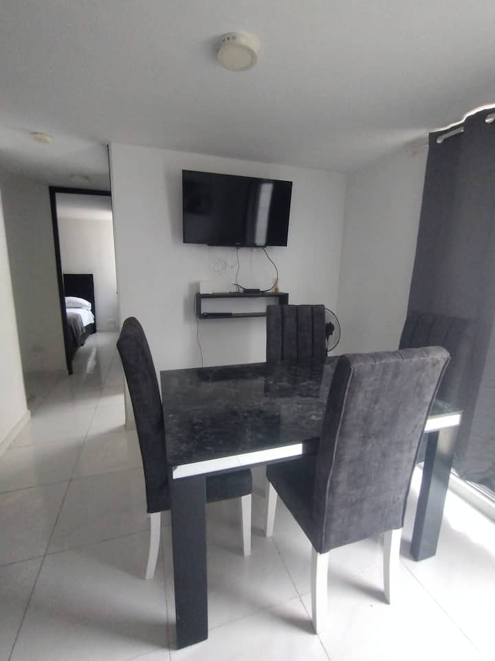 Apartamento Con Portería, Piscina Y  Gimnasio - Cúcuta
