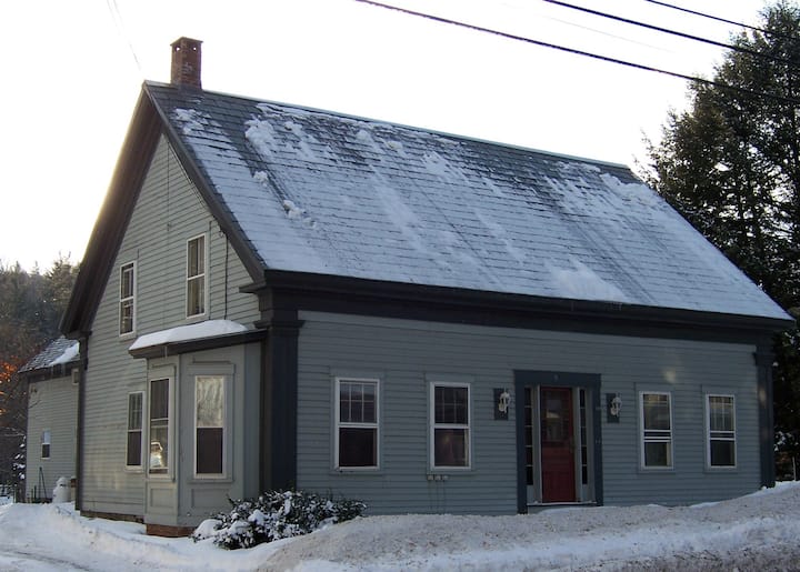 Charming  2 Bdrm Near Skiing And  Village Green - Vermont