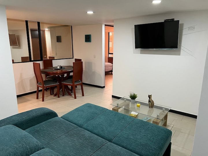 Encantador Apartamento Cerca Al Aeropuerto - Bogotá