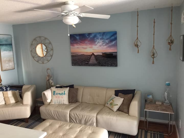 Always Beachin’ -
Milepost 9 Kdh Condo - Kill Devil Hills, NC