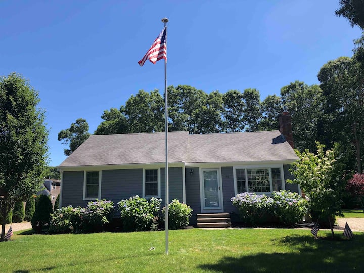 Cozy Cape Cod Getaway, Falmouth, Ma - Falmouth, MA