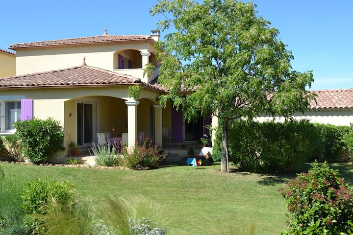 Spacious Provence Villa Nr. Avignon - Beaucaire