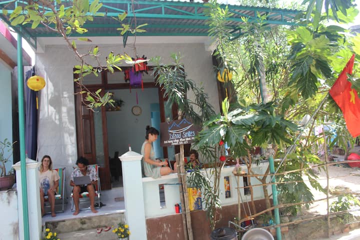 Cham Island Smiles Homestay - Vietnam