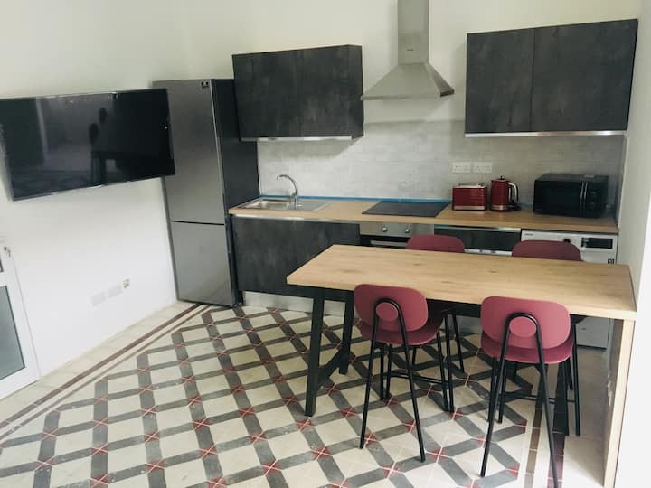 Sliema Brand New House - Sea, Shops, Bus Stop - Valletta