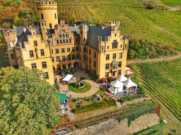 Historic Castle Room With Scenic Rhine View - Bad Breisig