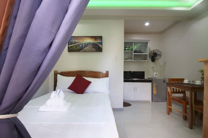 Seagardensuites-cham
Fastnetnetflix*dot Accredited - Panglao
