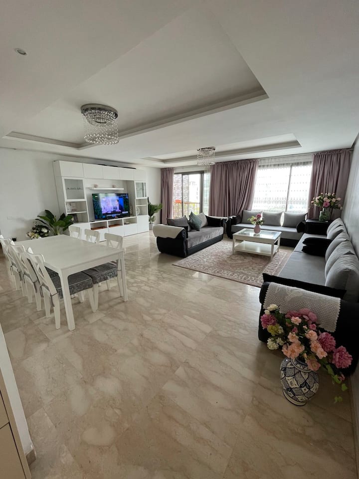 Lovely Appartement In The Marina With A Great View - 라바트
