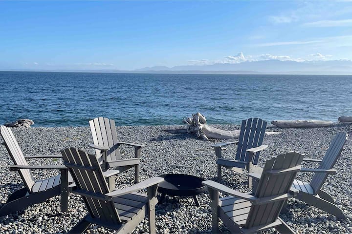 Private Beachfront Escape In Historical Coupeville - Coupeville, WA