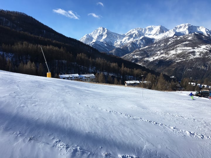Sauze D’oulx Su Piste Da Sci E Vicino Centro Paese - Sauze d'Oulx