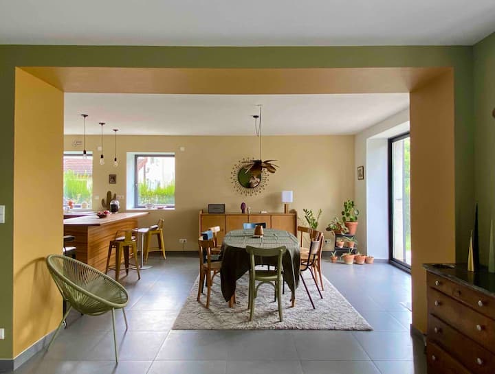 Maison Avec Jardin Au Cœur Du Village Avec Vue - Lons-le-Saunier