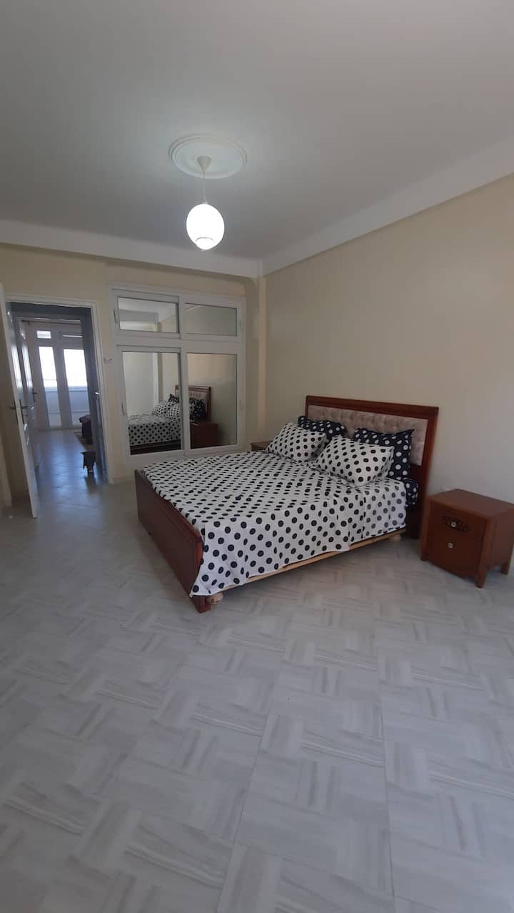 Appartement Au Centre-ville. - Béjaïa