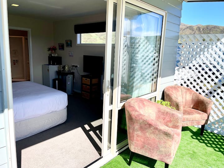 Stunning Mountain View - Omarama