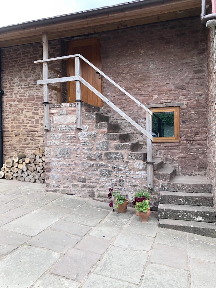 Self-contained Open Plan Granary - Forest of Dean