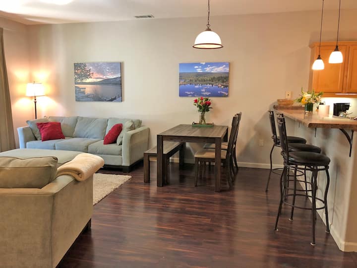 Truckee Condo Retreat - Facing The Woods - Truckee, CA