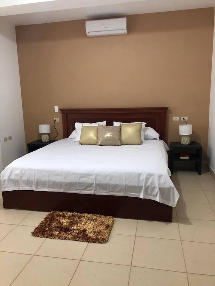 “Titanium” Muy Lujoso Vivienda Alquiler - Portoviejo