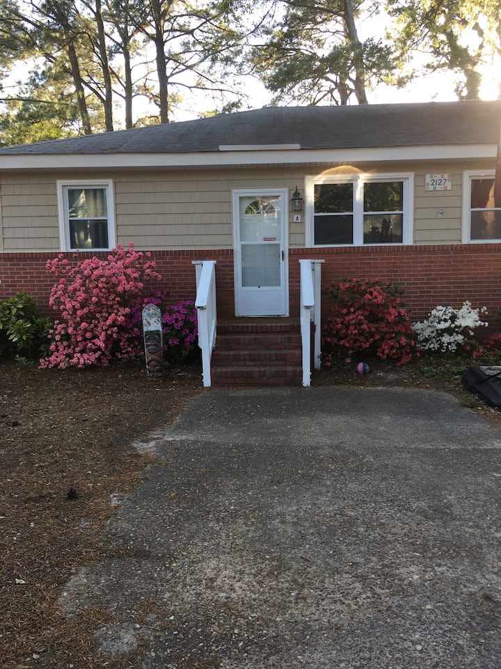 Last Resort,family Friendly,child Care Available - Virginia Beach, VA