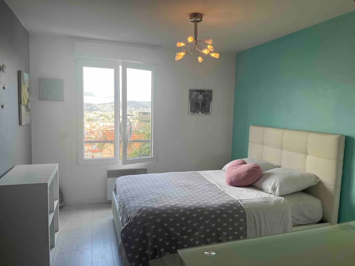 Belle Chambre / Magnifique Vue Avec  Parking - Nice