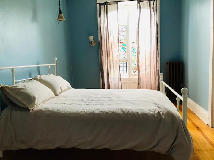 Private Room With Living Room Space - Highland, NY