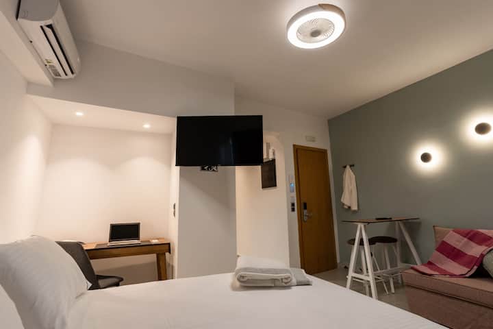 Urban, Comfort, Deluxe Apartment - Heraclión