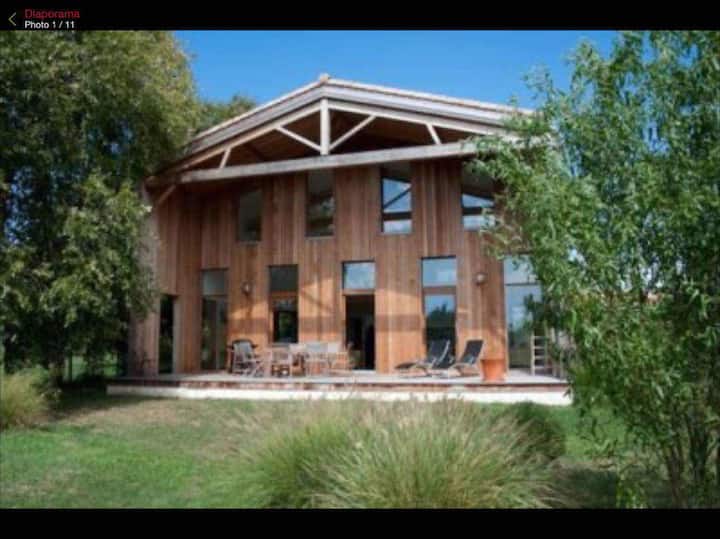 Maison D’architecte Dans Un Cadre Idyllique - Rochefort, France