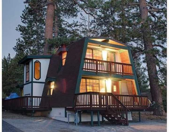 Luxury Retreat Near Village & Marina - Big Bear Lake, CA