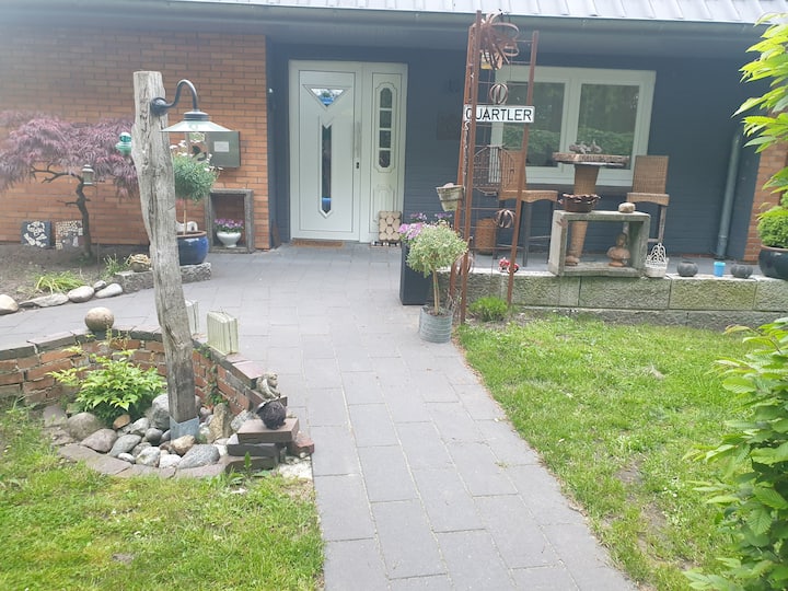 Zimmer 12 Qm Mit 1,40m Bett In Familiären Haushalt - Oldenburg