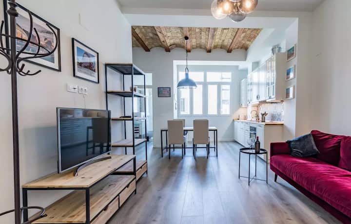 Acogedor 2 Dormitorios Ruzafa. Alquiler Mensual - Alboraya